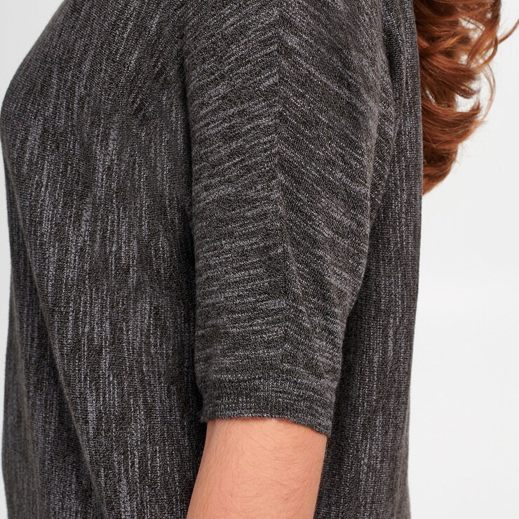 DKNY Jeans, Blusa Estilo Dolman con Mangas Tipo Raglan Jaspeada para ...