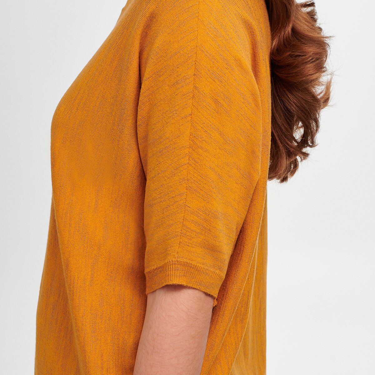 DKNY Jeans, Blusa Estilo Dolman con Mangas Tipo Raglan Jaspeada para ...