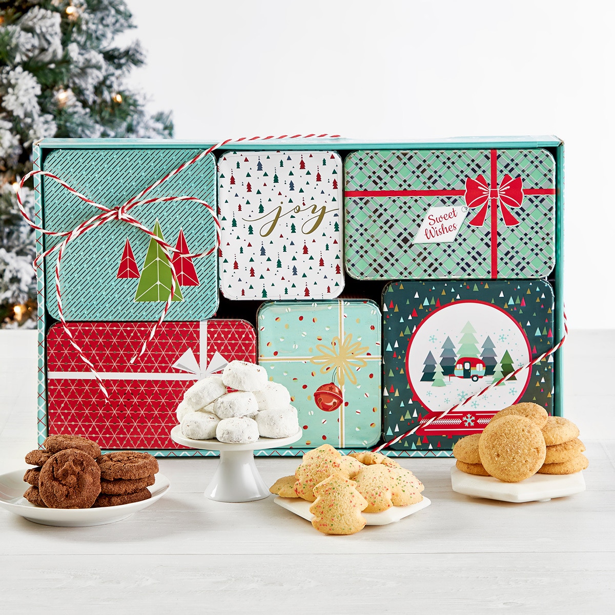 Canasta Navideña DesignPac Latas con Galletas 6 piezas | Costco México